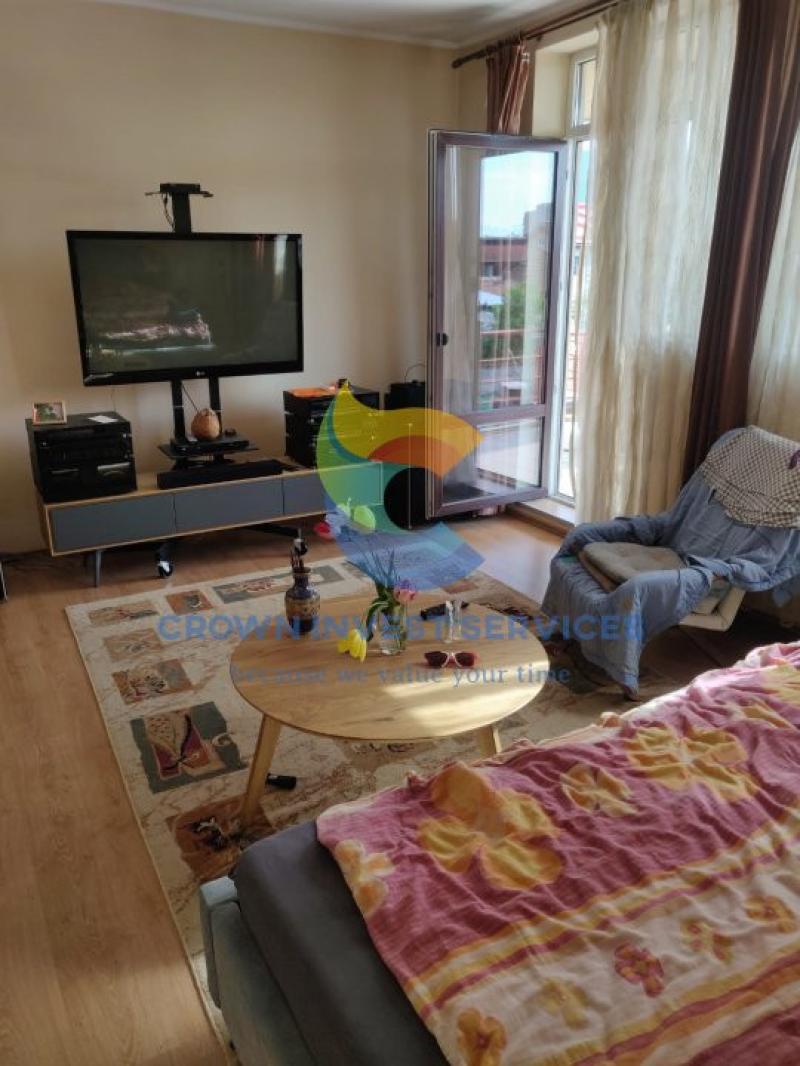 Casa, 300 mp utili + o terasa generoasa, locatie deosebita, Craiter ...