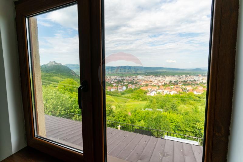 Vila de exceptie cu priveliste deosebita asupra orasului, Deva, Hd ...