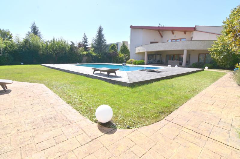 Vila cu piscina si teren generos-Braytim Timisoara - CI2027644 ...