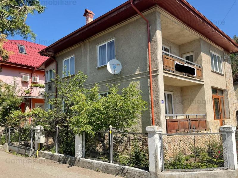 Vila in zona exclusivistA Piatra NeamT - - CI2082297 - Compariimobiliare.ro