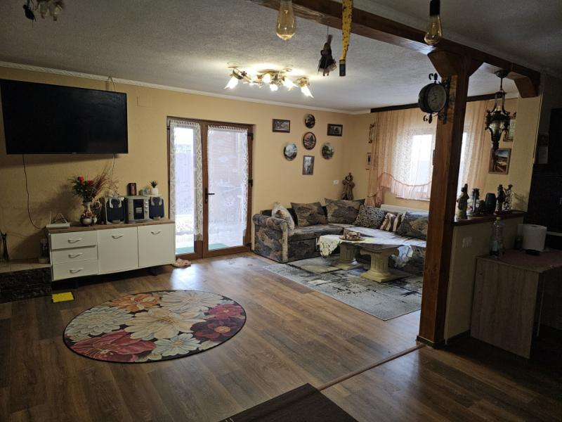 Casa la tara cu 3 camere suprafata utila 120mp, Suplacu de Tinca Bihor ...