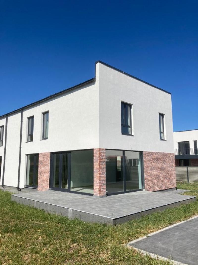 Casa Tip Duplex Cu Priveliste Panoramica, Brasov,Stupini. - CI2317651 ...