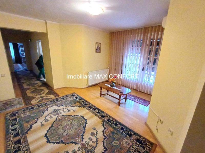 Central - Case de vanzare 7 camere in Braila - Compariimobiliare.ro