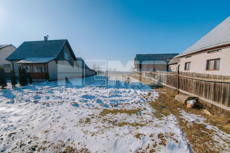 Teren | Maneuti | Strada principala | 38 ARI, Suceava - CI2606979 ...
