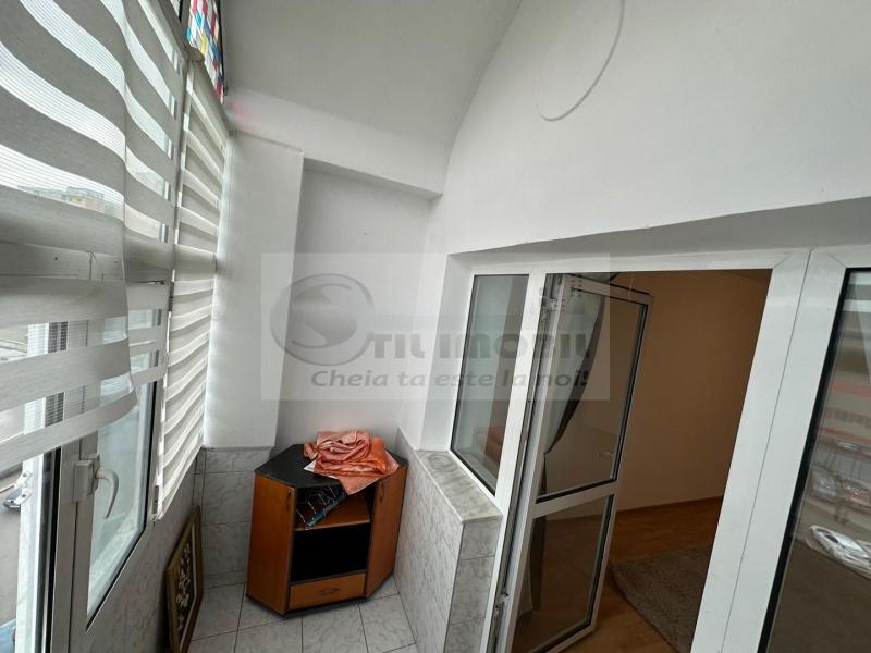 Decomandat, 2 cam, etaj 4/4, zona Hala Centrala , 142.000, Iasi ...
