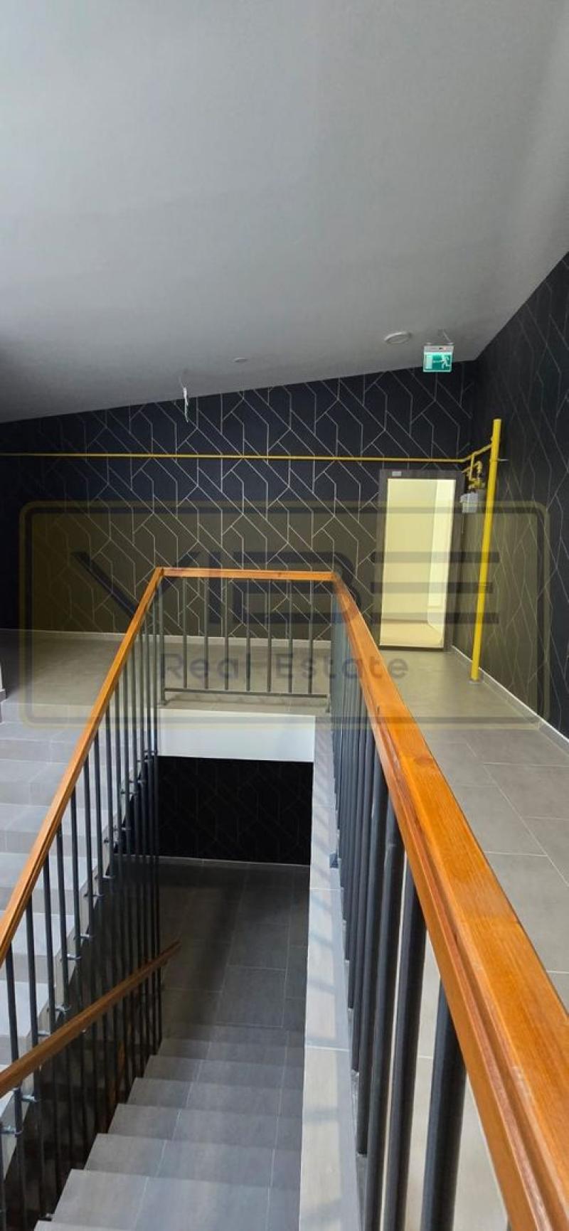 Pacurari - Intabulat - 59mp - Etaj 1,2,3, Parcare inclusa si boxa ...