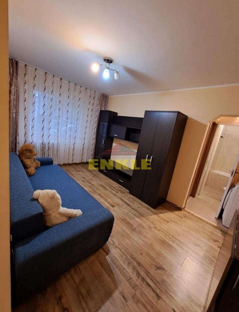 Vanzare apartament 2 camere semidecomandat, Zona Scolii 7, Botosani ...