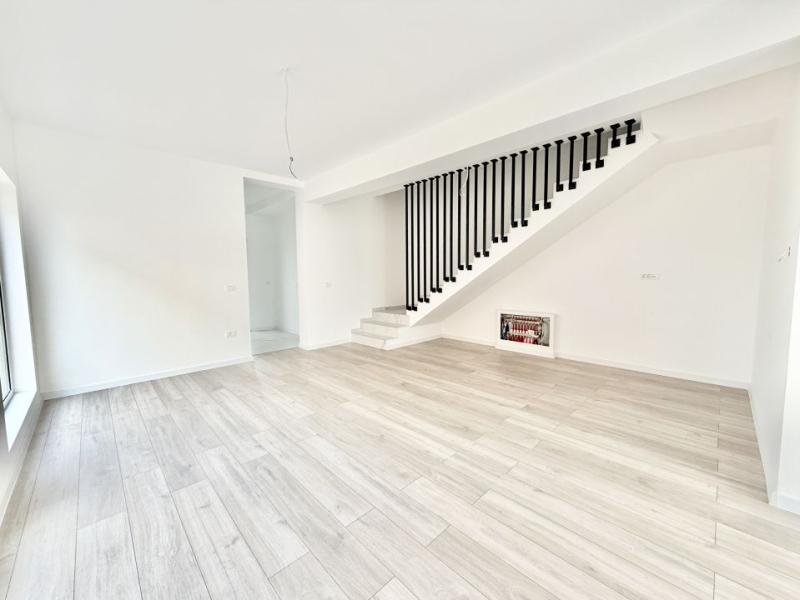 Direct dezvoltator Duplex cu 4 camere - Pozitie centrala - Mosnita ...