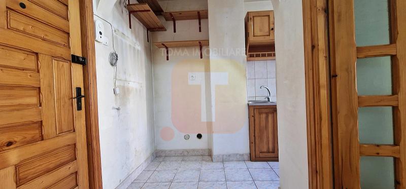 Garsoniera decomandata cu balcon si boxa Maratei 3, Piatra Neamt ...