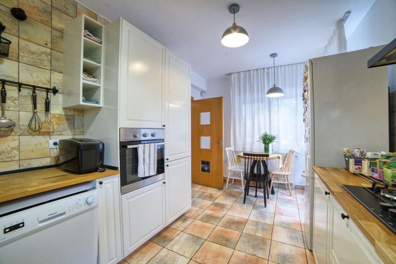 Casa complet mobilata 5 camere 3 bai curte generoasa, Bucuresti ...