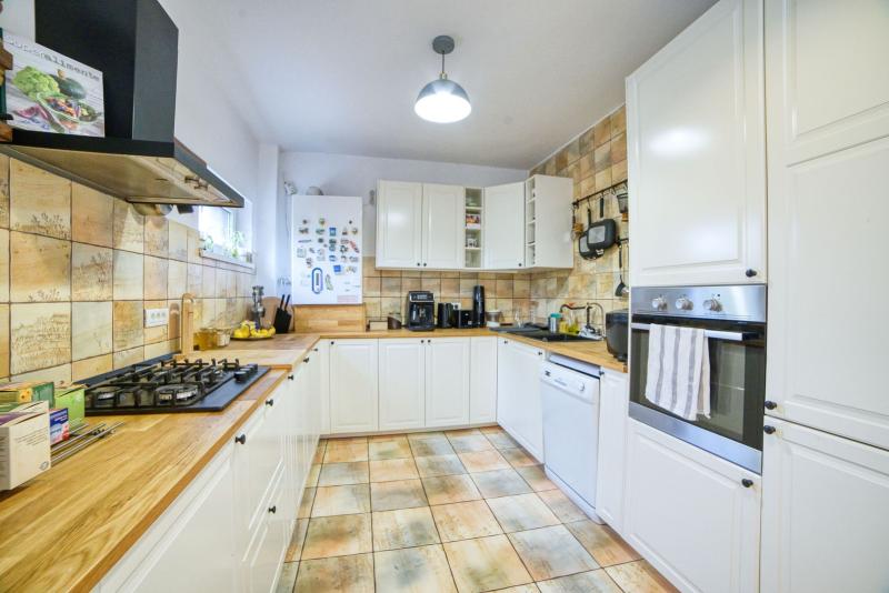 Casa complet mobilata 5 camere 3 bai curte generoasa, Bucuresti ...