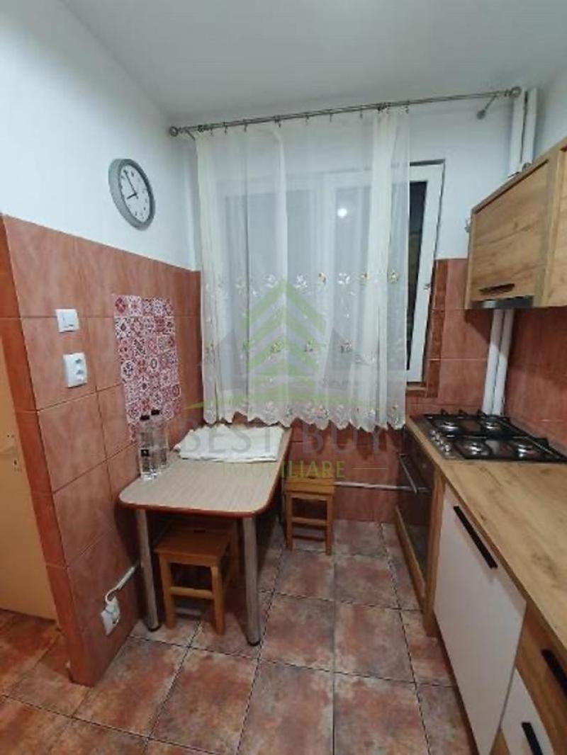 AP.2 CAM ET 1/4 SECT1 PAJURA SCOALA 178 METROU JIULUI de vanzare Pajura ...