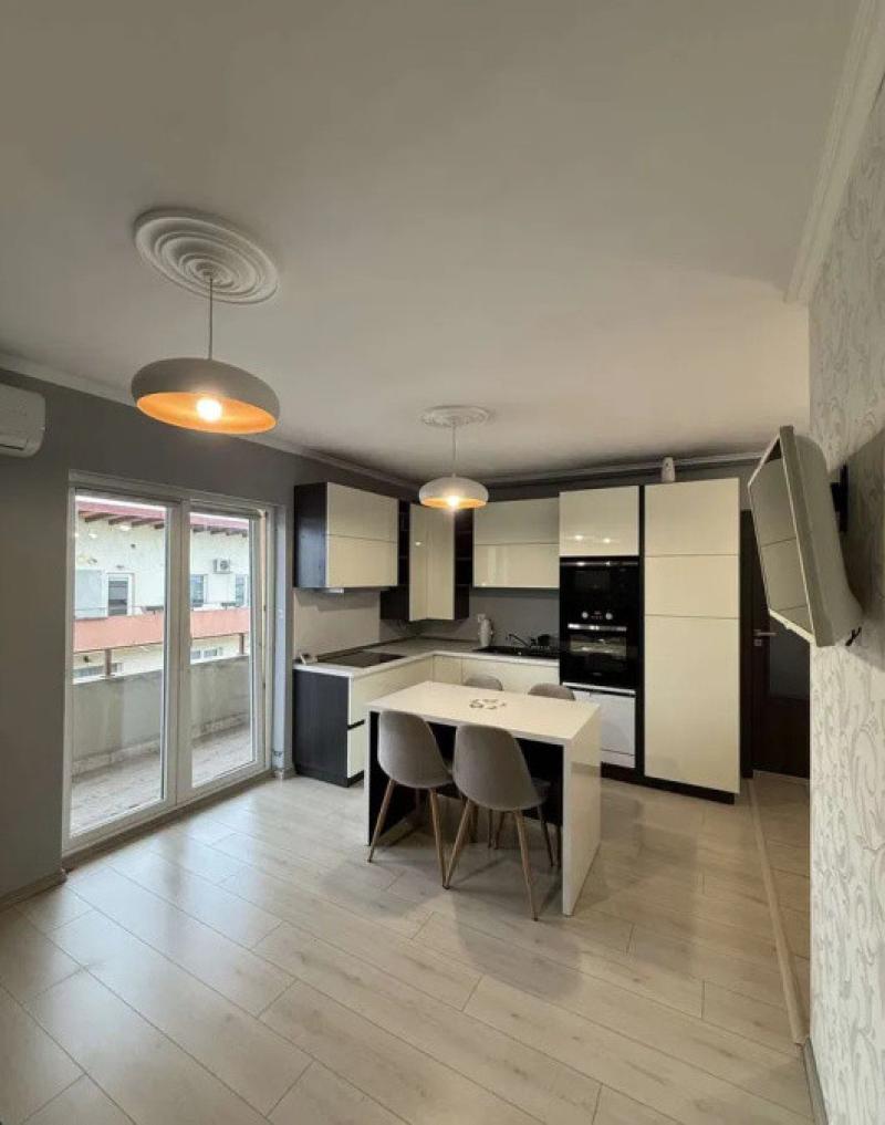 Apartament la cheie cu 3 camere, 61 mp plus terasa 23 mp, zona Leroy ...