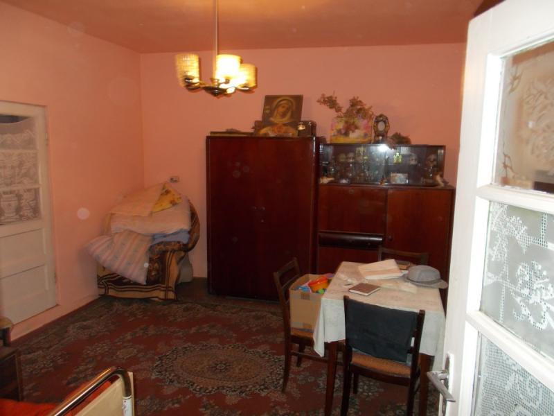 Casa, Utvin, caramida, fundatie beton, 3 camere, anexe, 400 sau 1500mp ...