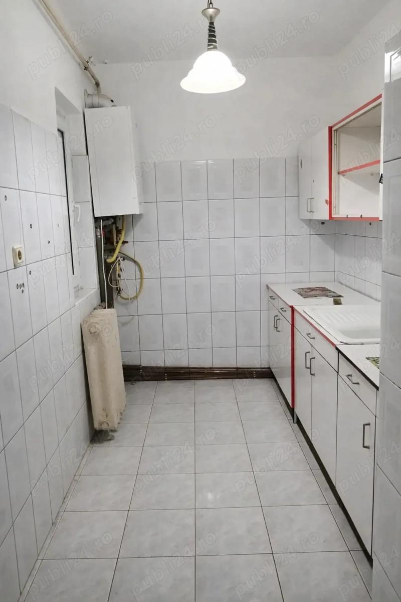 Etaj 1 cu centrala propie linga piata verde, Timisoara - CI2681726 ...