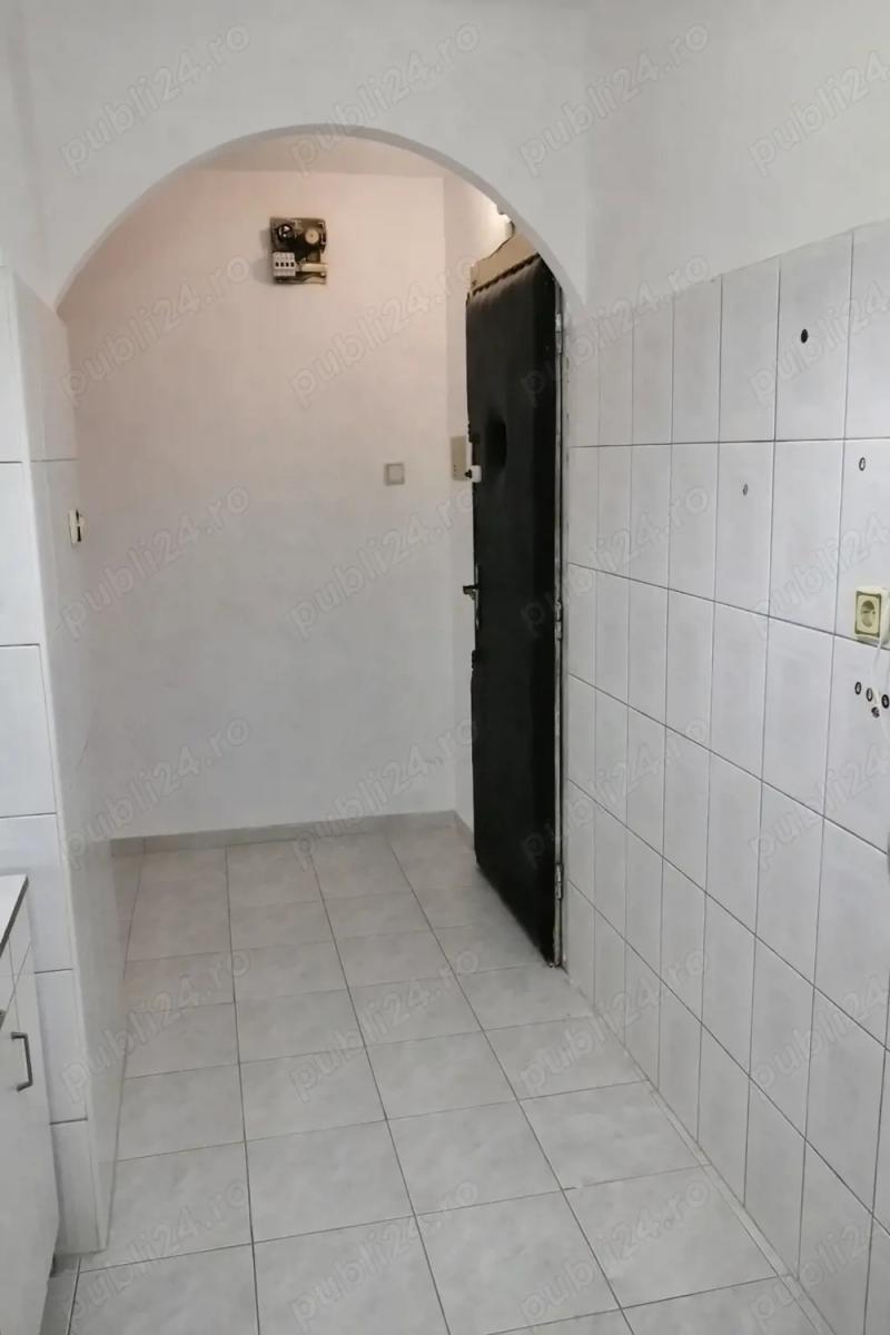 Etaj 1 cu centrala propie linga piata verde, Timisoara - CI2681726 ...