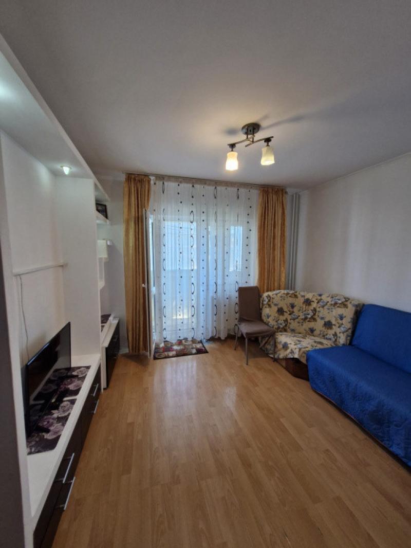 Apartament 4 camere-decomandat-zona Vitan, Bucuresti - CI2683871 ...